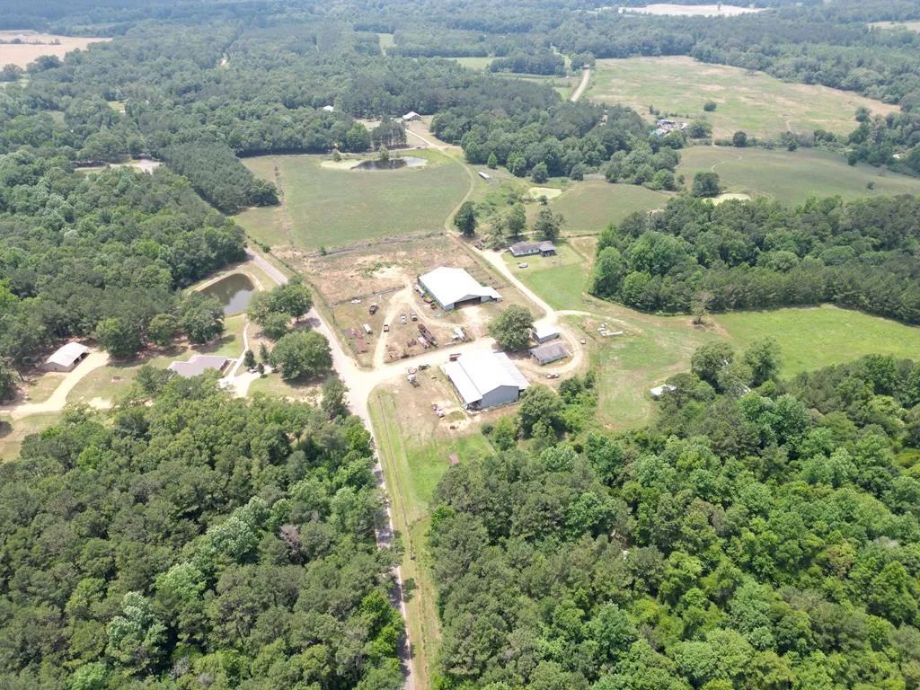 18 Acres with a Home, Barns and Cattle Facilities SW MS - Farm In ...