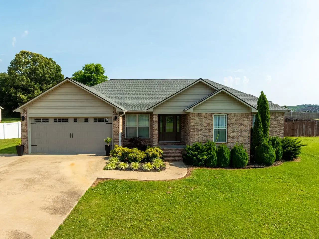 3 Bed 2 Bath Home in Double Oaks Estates, Patterson Addition, Cave City ...