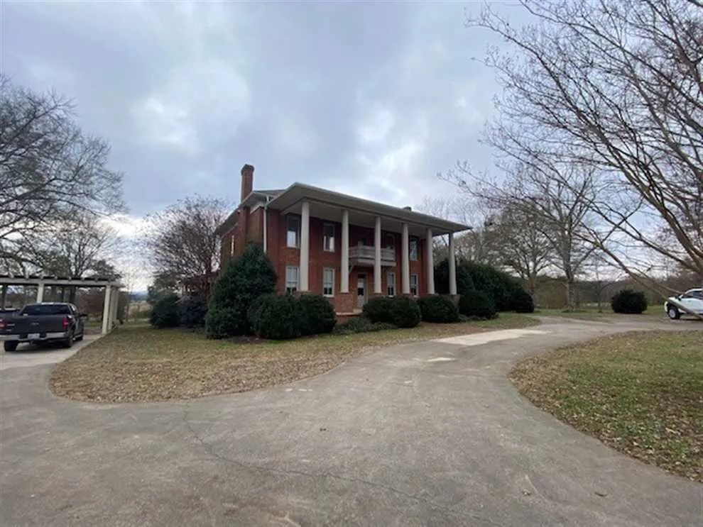 Southern Living at it's finest! Pre Civil War era home built in 1850 ...